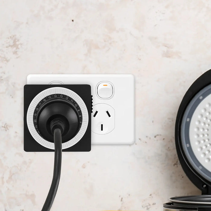 Arlec Black 24-HourCompact Mechanical Timer
